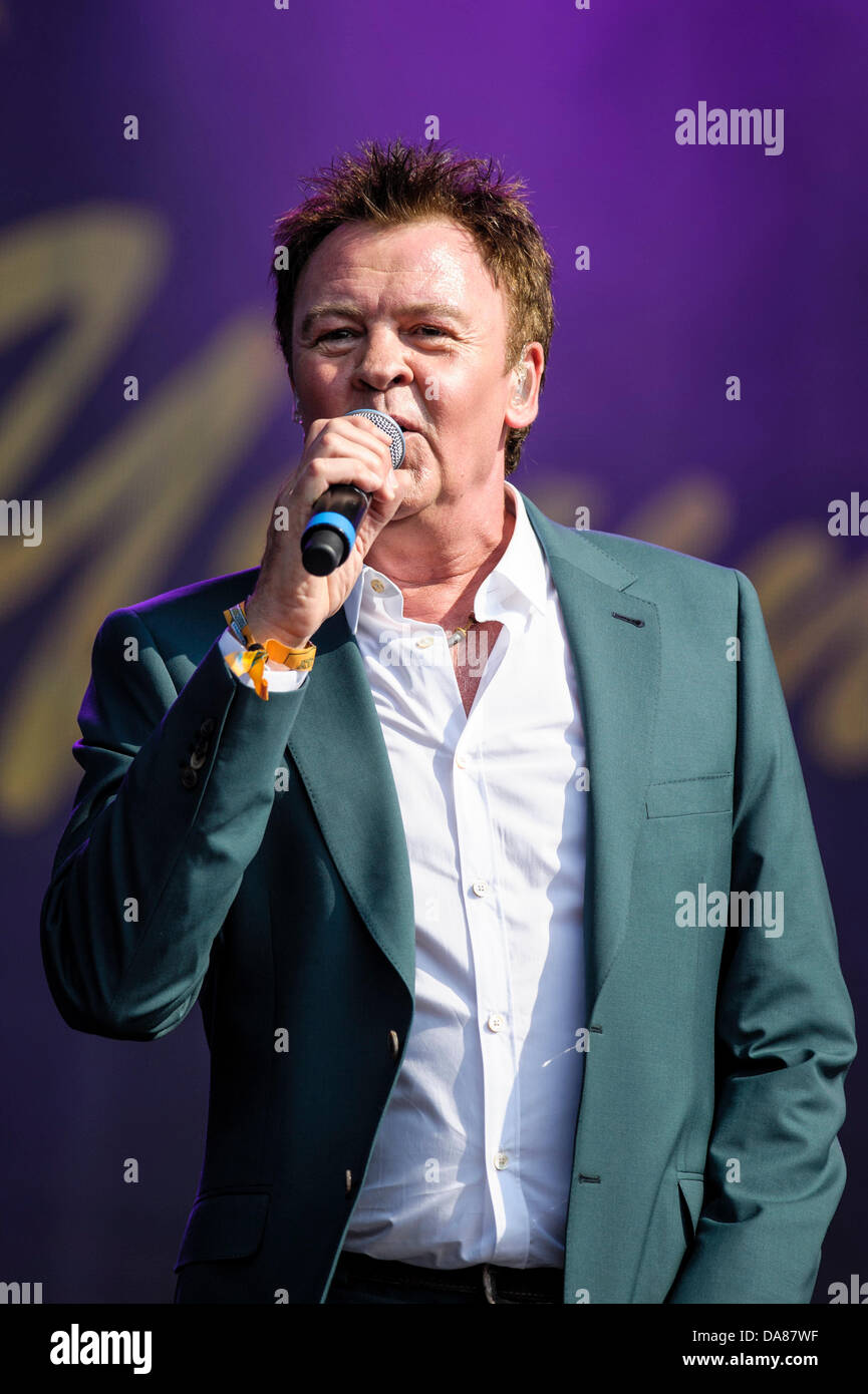 Paul young singer portrait hi-res stock photography and images - Alamy