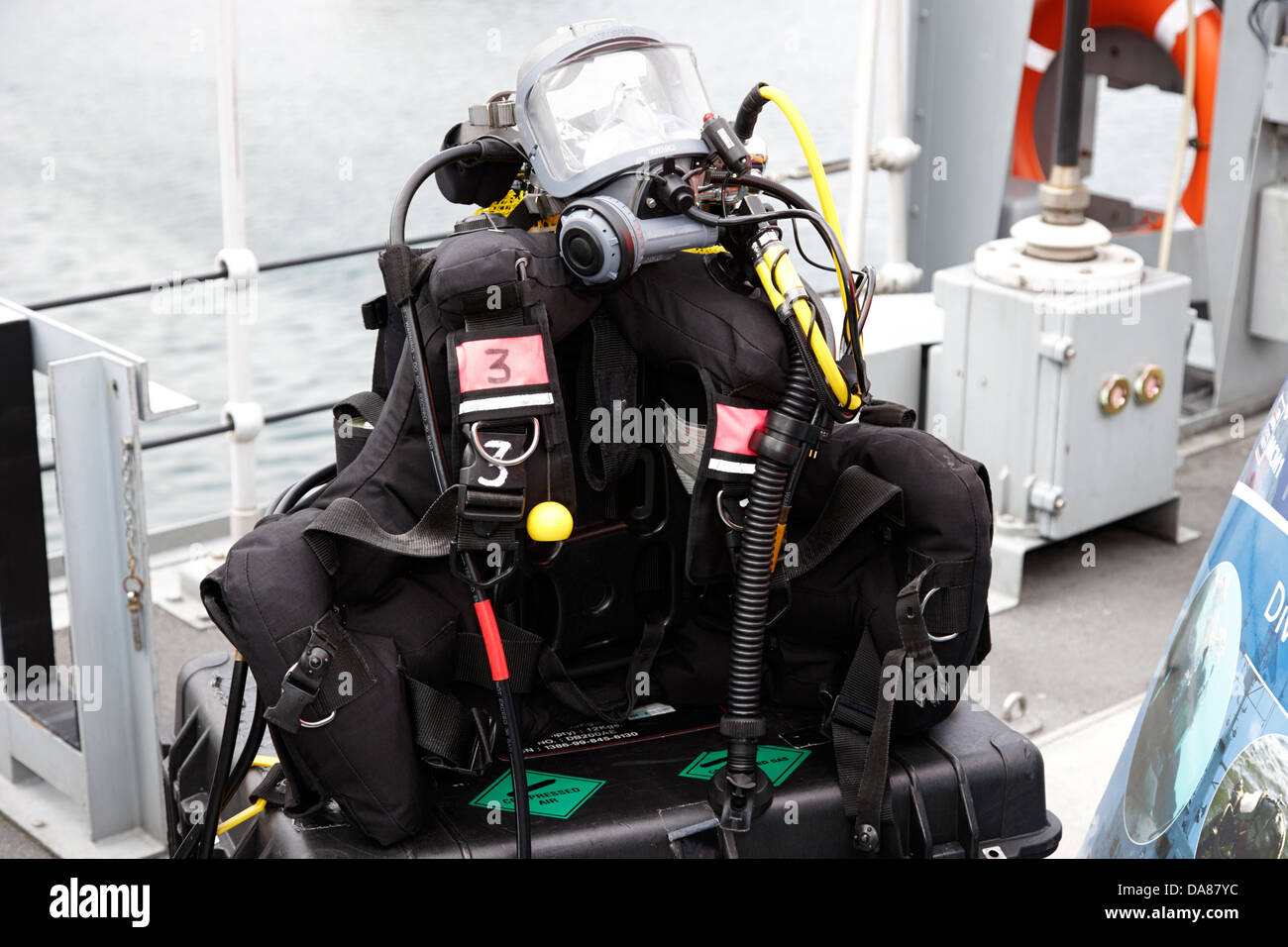 British divers hi-res stock photography and images - Alamy
