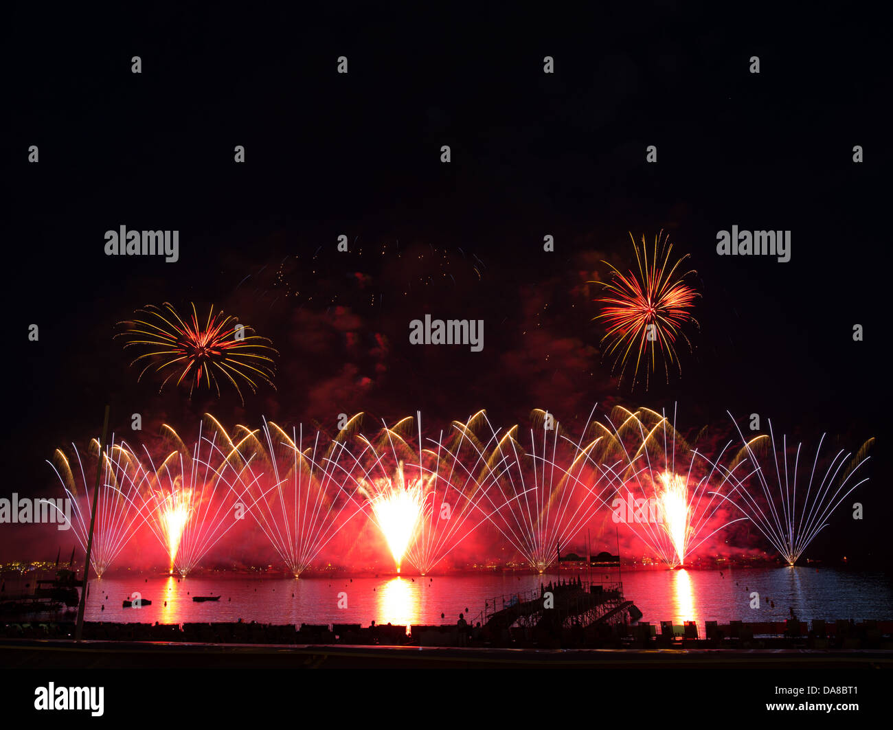 Show of fireworks in Cannes opening the Pyrotechnique Art Festival, on ...