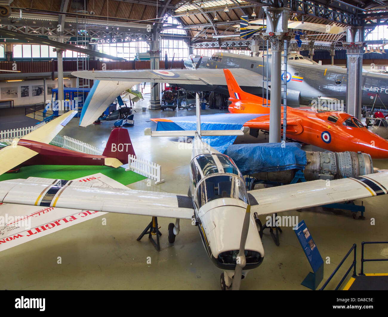 Manchester aircraft museum hi-res stock photography and images - Alamy