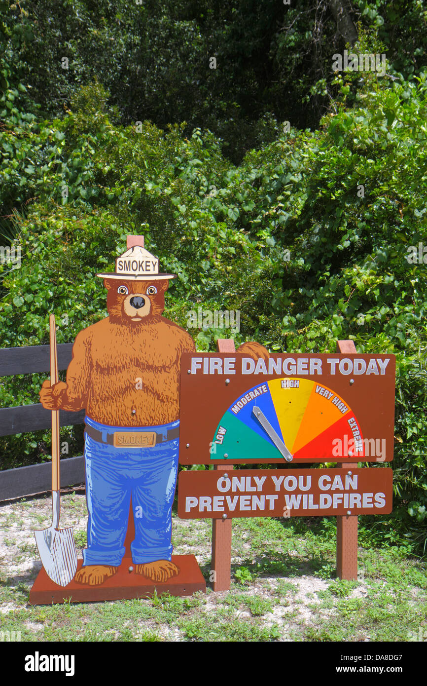 Only you can prevent forest fires hi-res stock photography and images ...