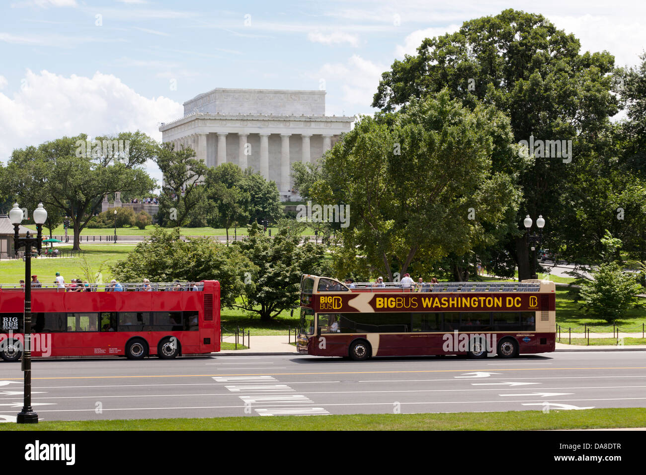 Open top sightseeing tour hi-res stock photography and images - Alamy