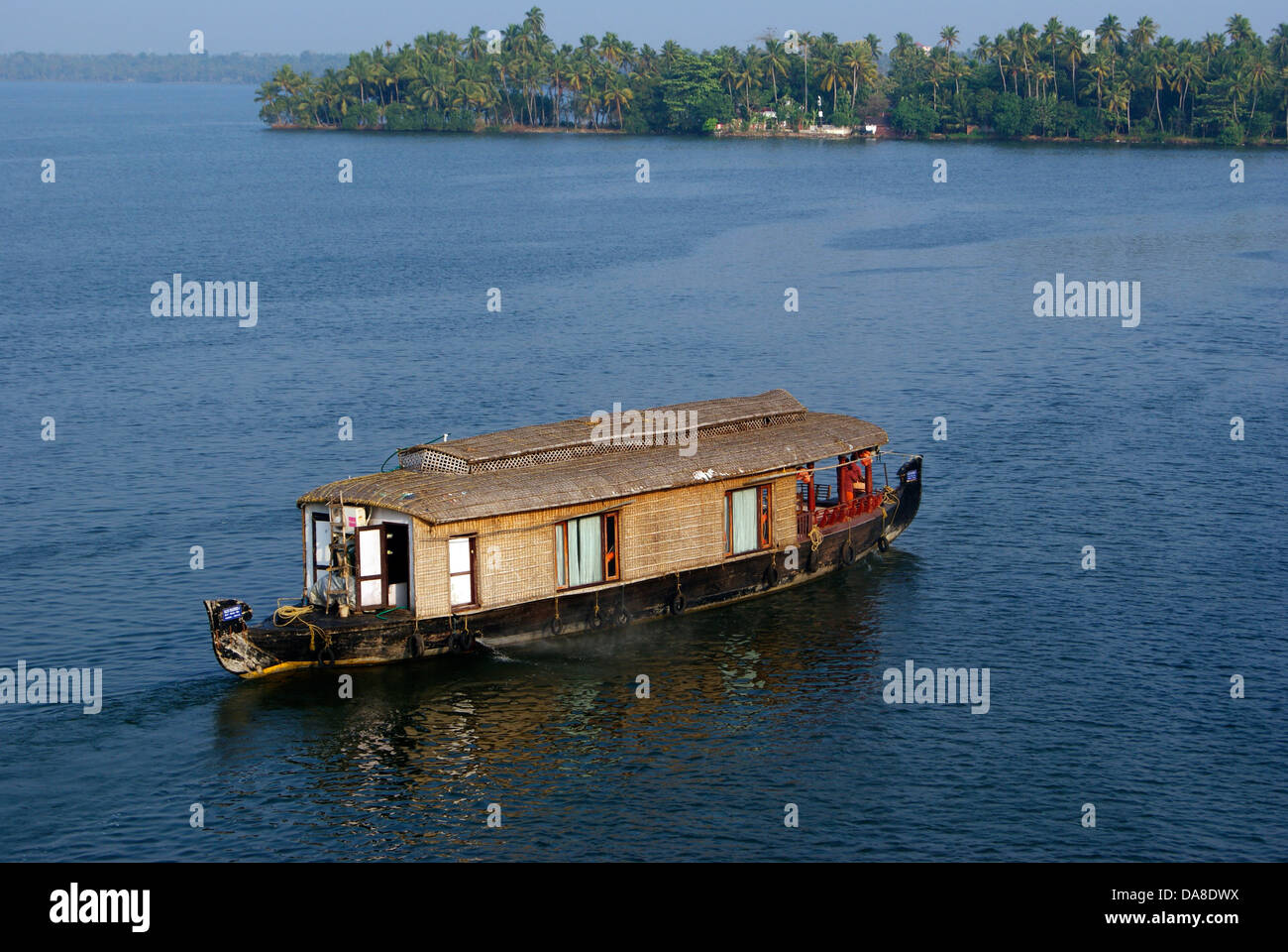 Traditional houseboats on kerala hi-res stock photography and images ...