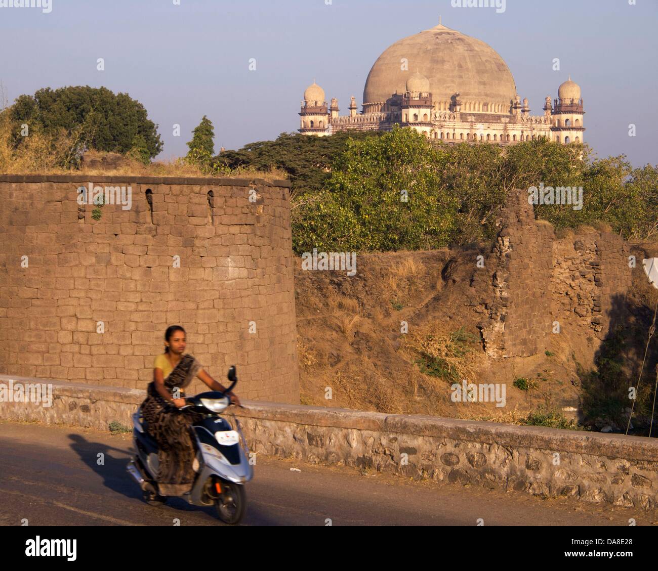 January 23, 2011 - Bijapur, Karntaaka, India - City walls and Gol ...
