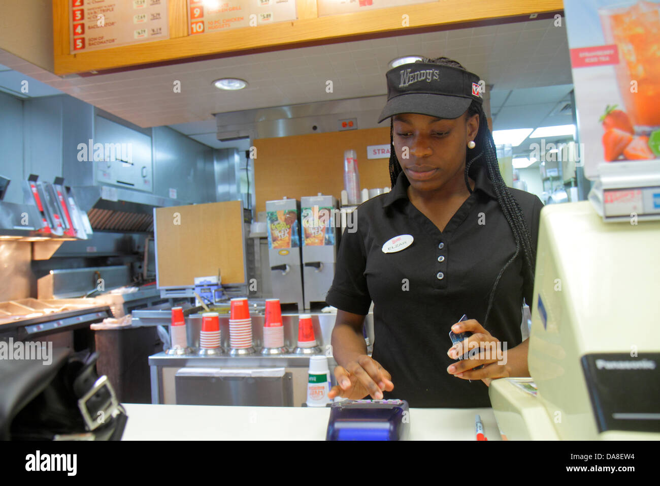Wendys restaurant hi-res stock photography and images - Alamy