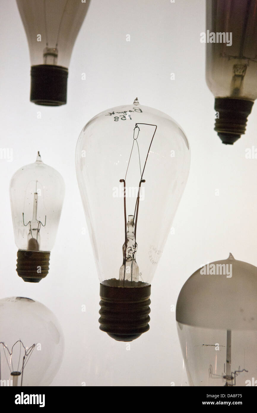 Light bulb exhibit, The Huntington Library, Art Collection, and ...