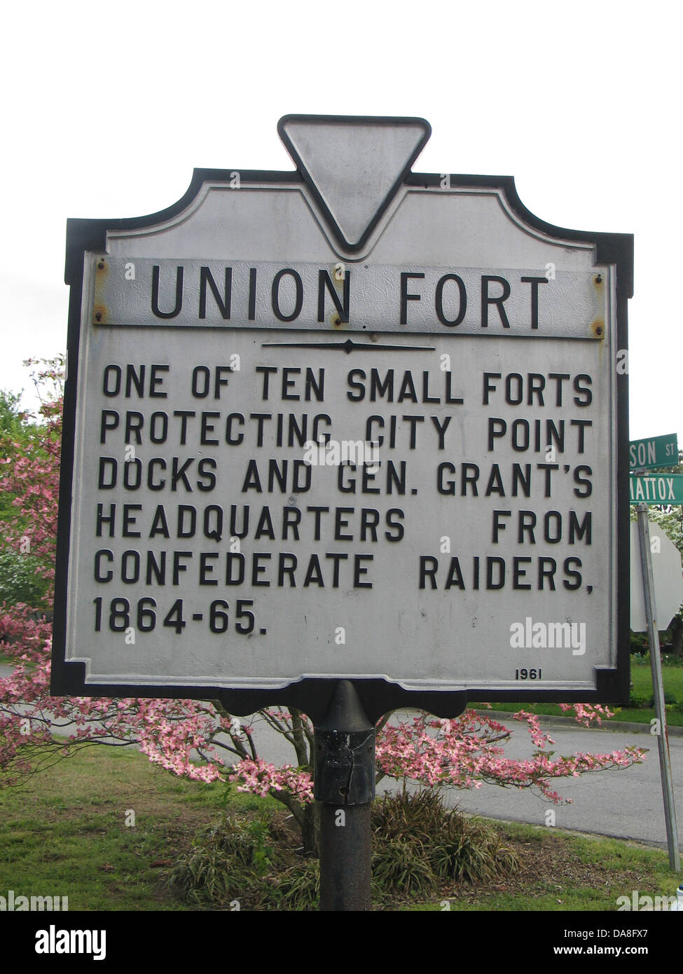 UNION FORT One of ten small forts protecting City Point docks and Gen ...