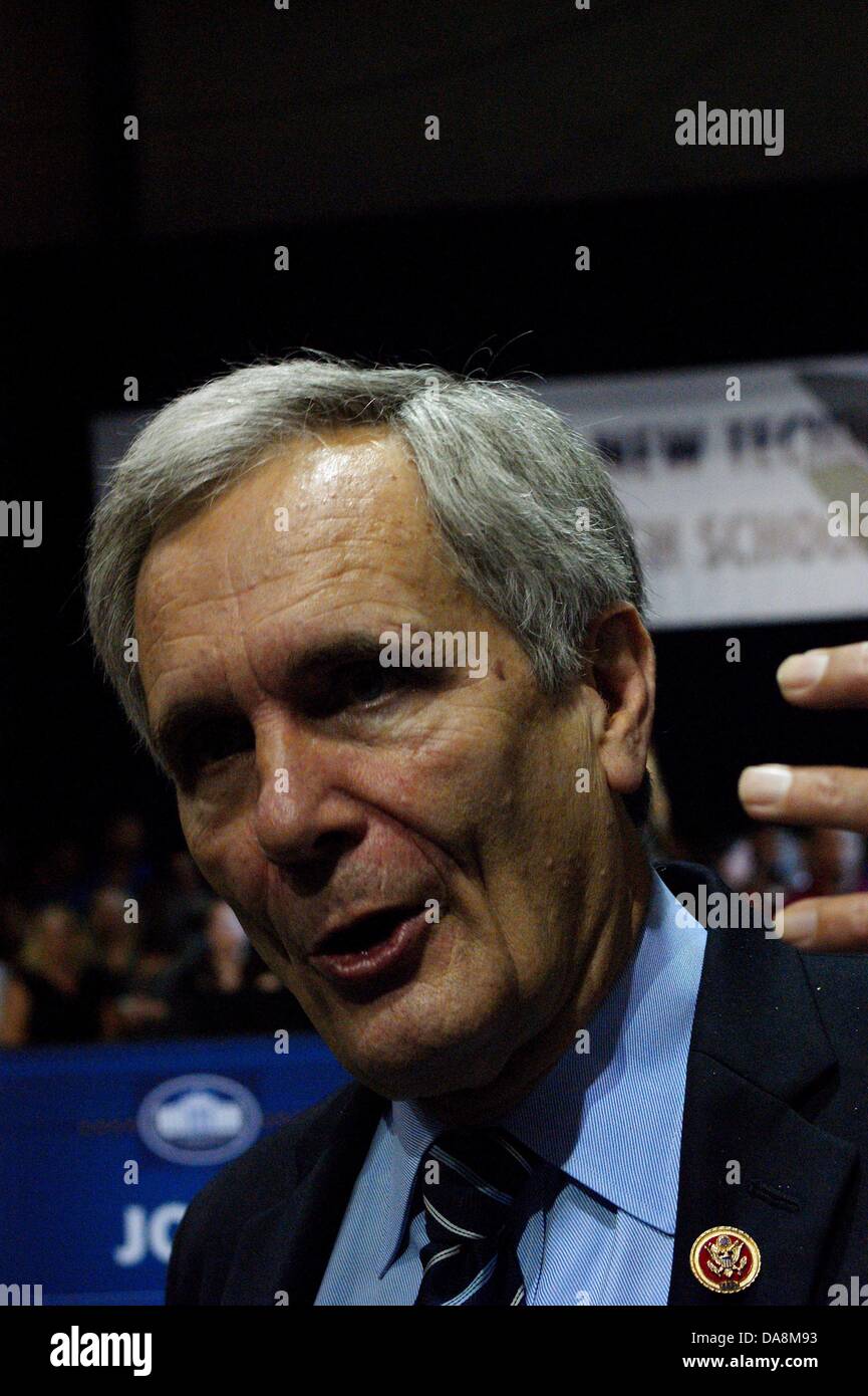 Congressman lloyd doggett hi-res stock photography and images - Alamy