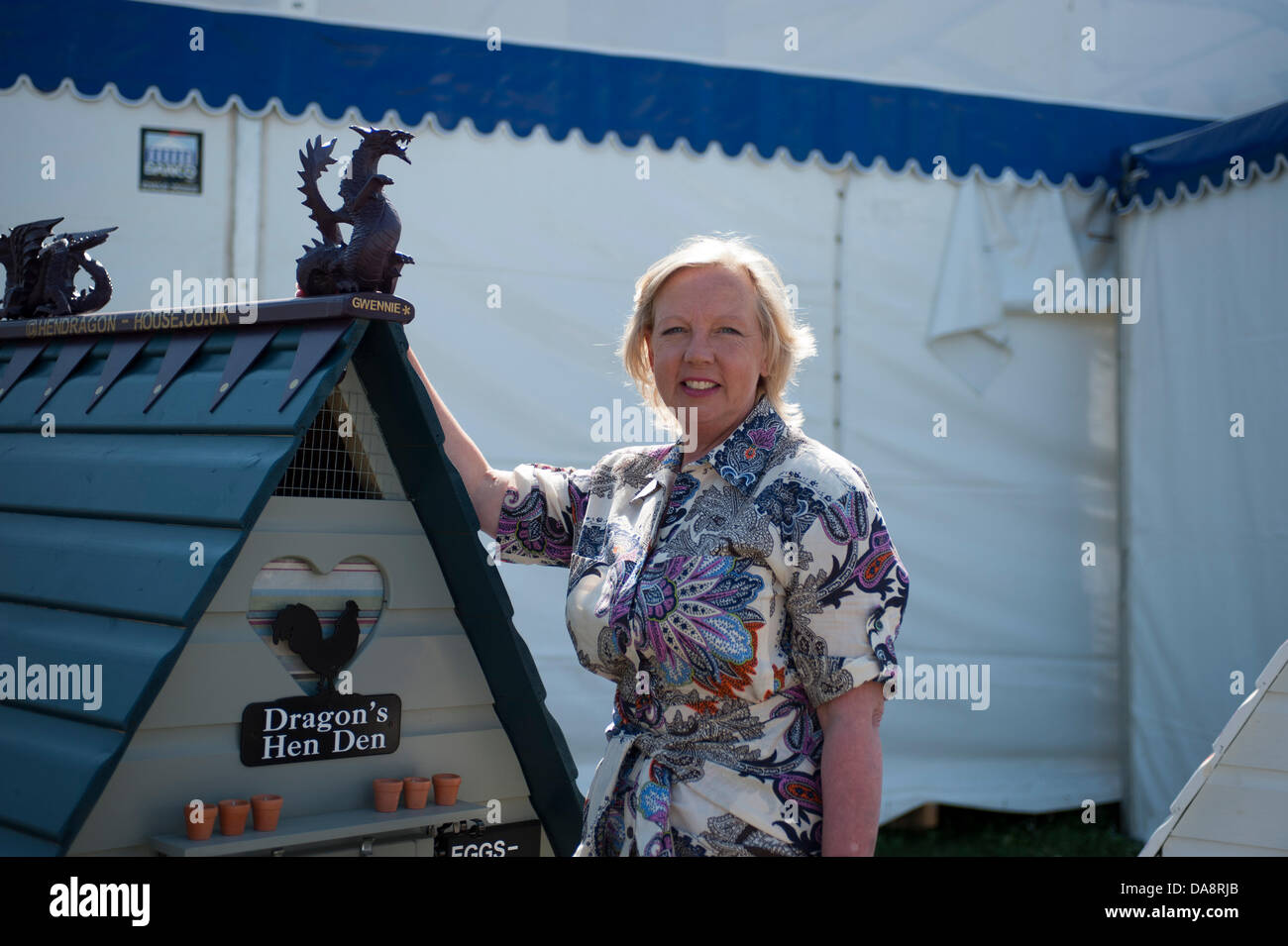 Deborah meaden house hi-res stock photography and images - Alamy
