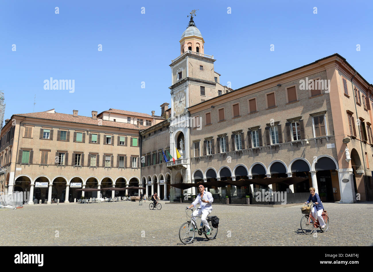 Modena Italy Piazza Grande Modena Italy Stock Photo - Alamy