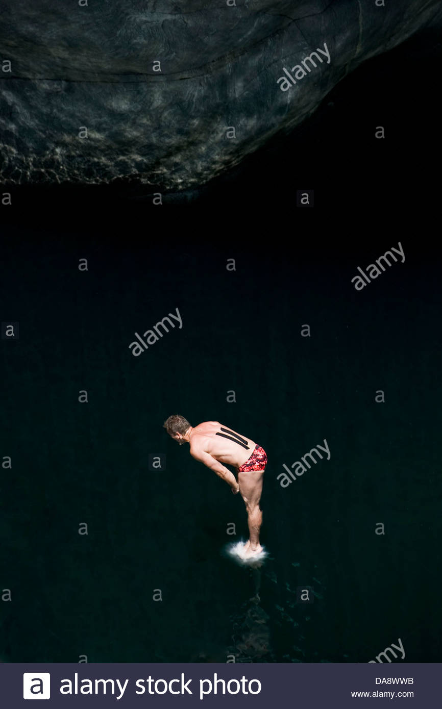 Vertical Cliff Diving High Resolution Stock Photography and Images - Alamy