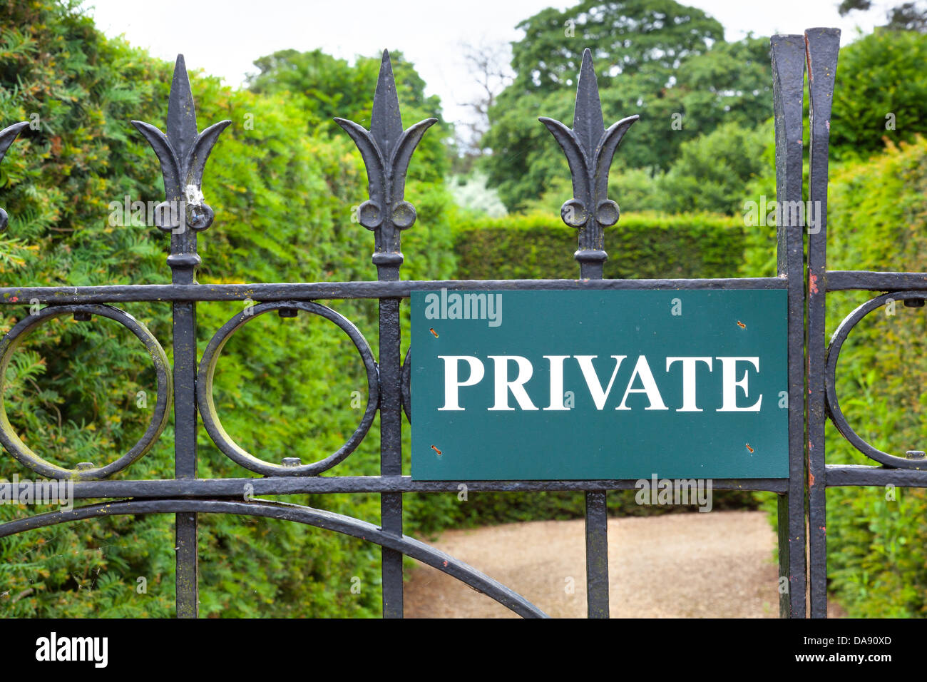 Ornate wrought iron gate hi-res stock photography and images - Alamy