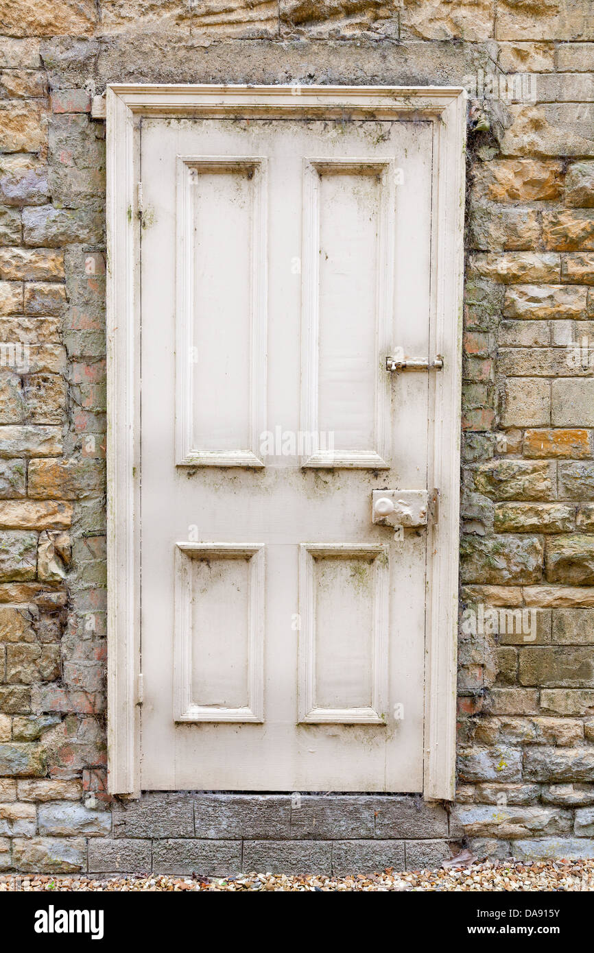 Buff coloured hi-res stock photography and images - Alamy