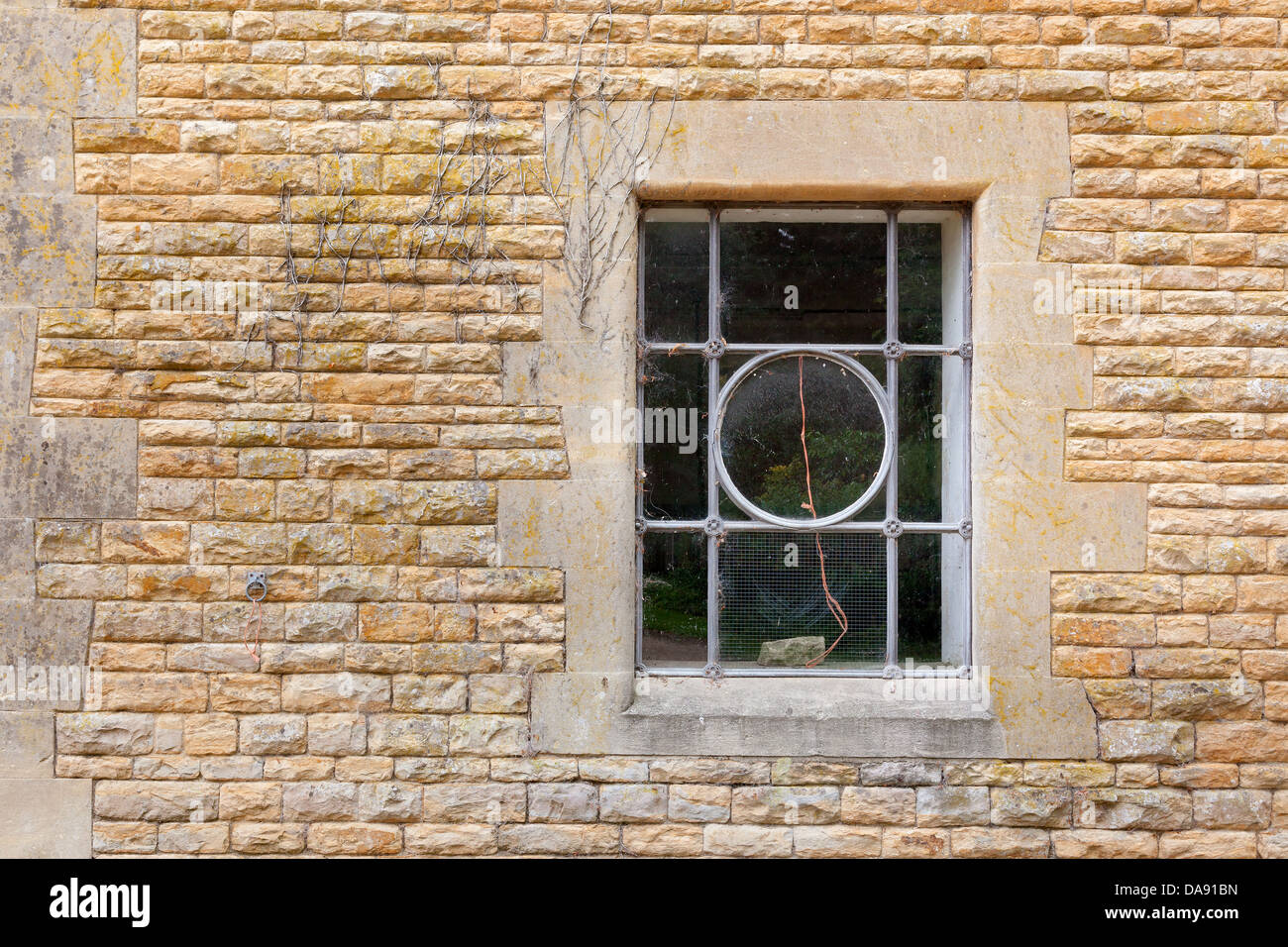 Limestone building hi-res stock photography and images - Alamy