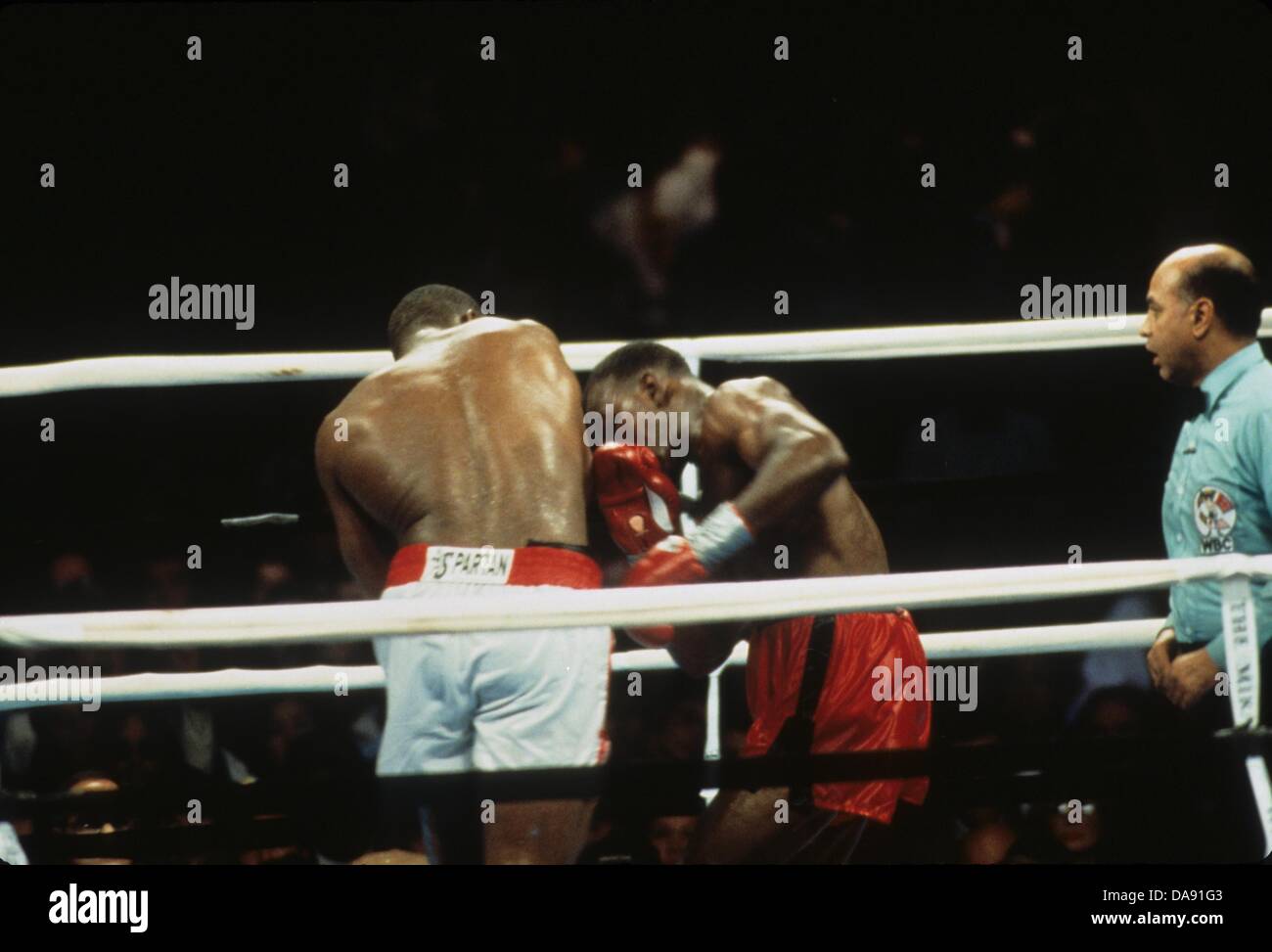 EVANDER HOLYFIELD with Riddick Bowe 1992.l4328.(Credit Image: © John ...