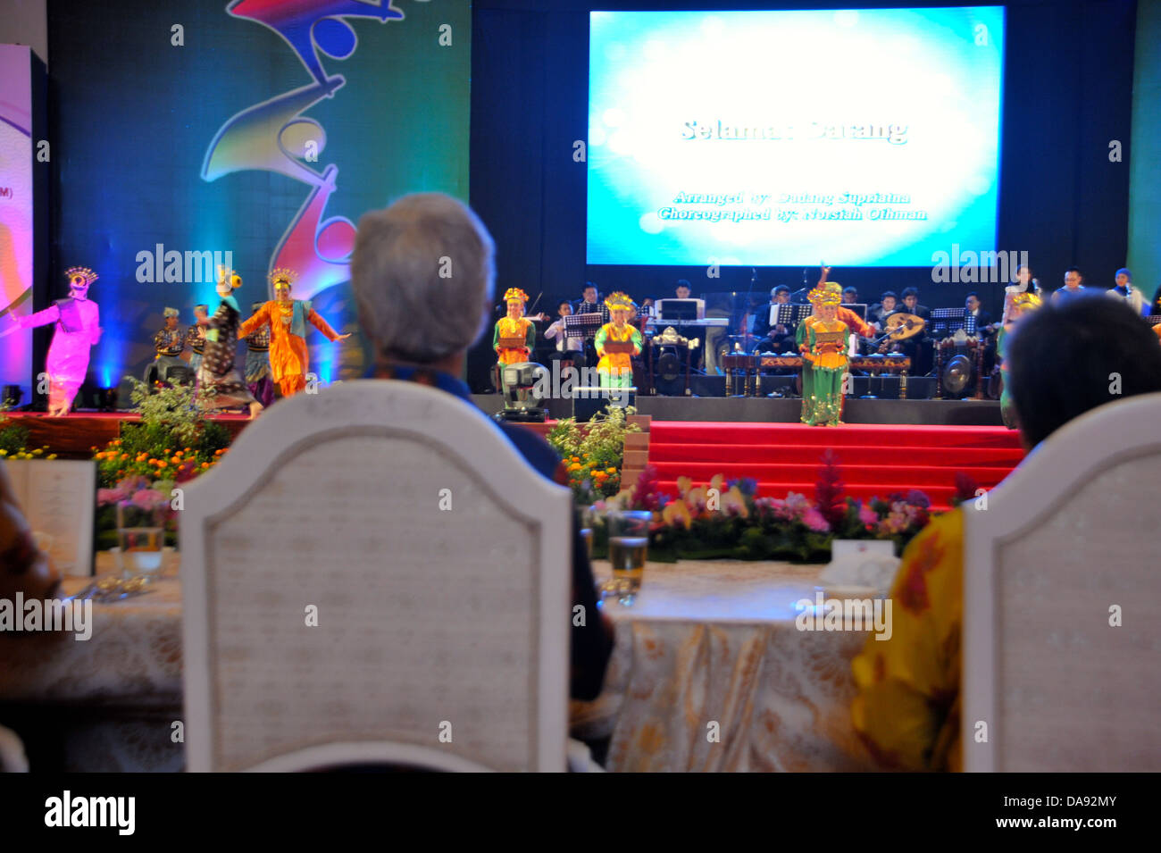 Secretary Kerry Watches the ASEAN Gala Dinner Performance Stock Photo ...