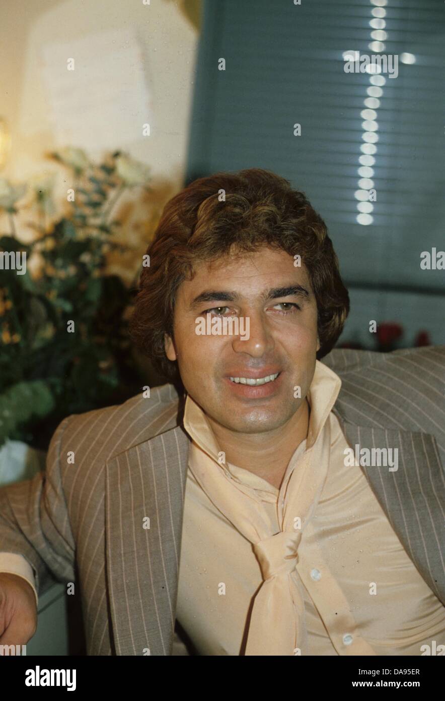ENGELBERT HUMPERDINCK.(Credit Image: © Hy Simon/Globe Photos/ZUMAPRESS ...