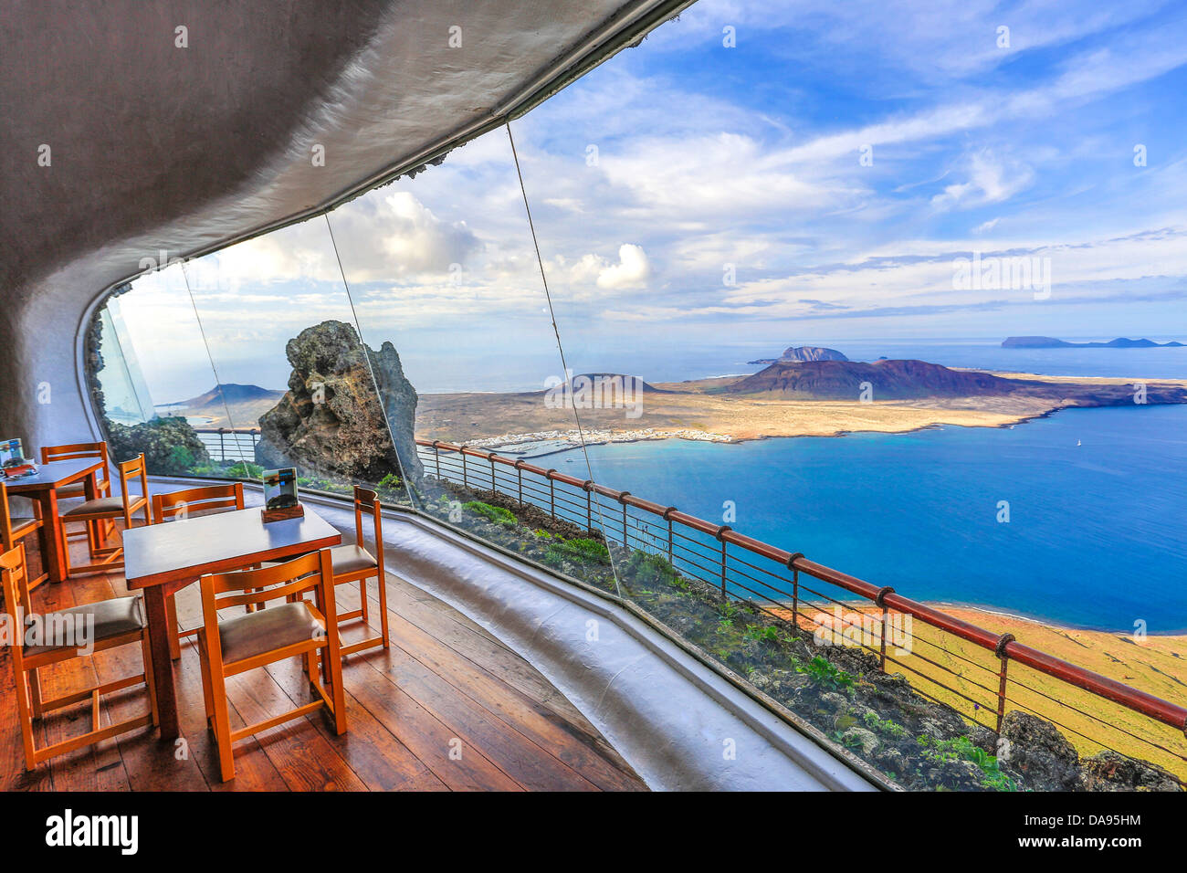 Mirador del río lanzarote bar hi-res stock photography and images - Alamy