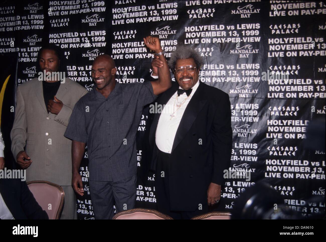 EVANDER HOLYFIELD Vs. Lennox Lewis at the press conference 1999 ...