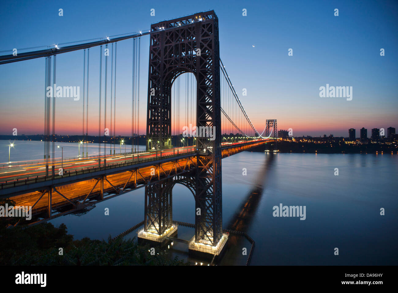 GEORGE WASHINGTON BRIDGE (©CASS GILBERT 1931) HUDSON RIVER MANHATTAN ...