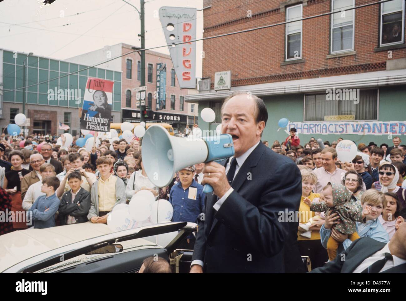 Hubert humphrey hi-res stock photography and images - Alamy