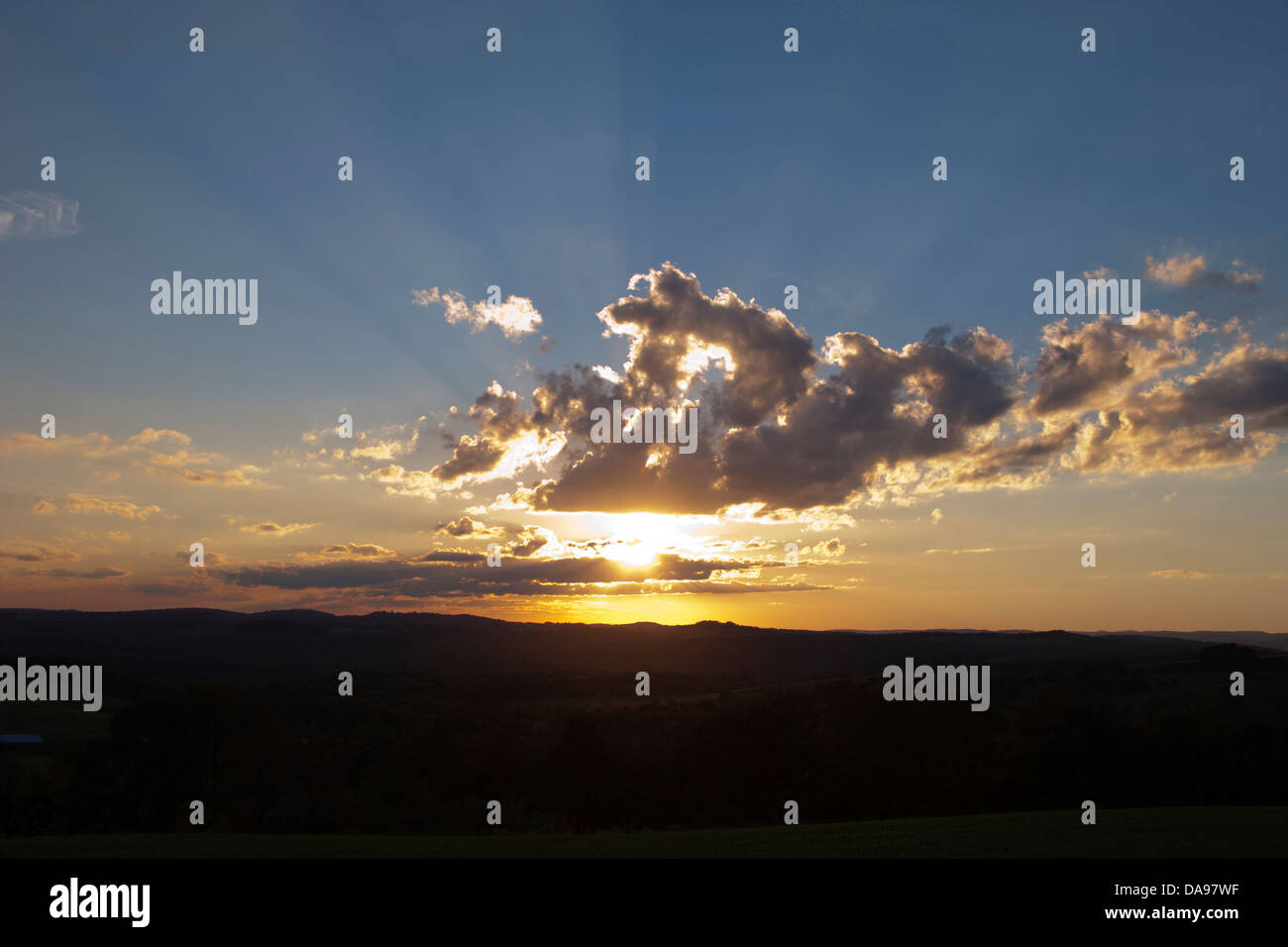 Big sky land hi-res stock photography and images - Alamy