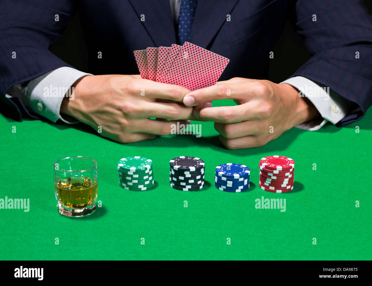 Playing cards hand hi-res stock photography and images - Alamy