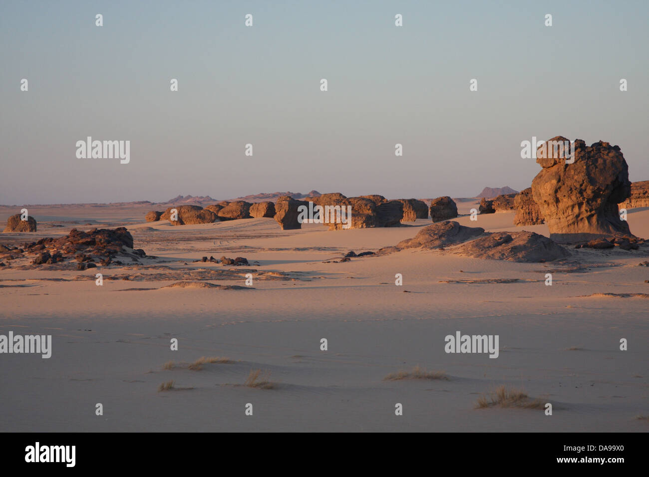 Algeria, Africa, north Africa, desert, sand desert, Sahara, Tamanrasset ...