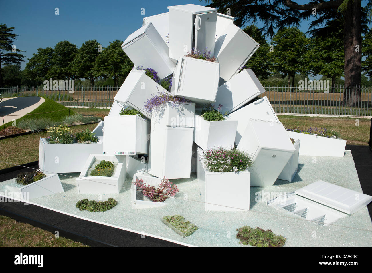 Hampton Court Palace, Surrey, UK. 8th July, 2013. Tip Of The Iceberg, a ...
