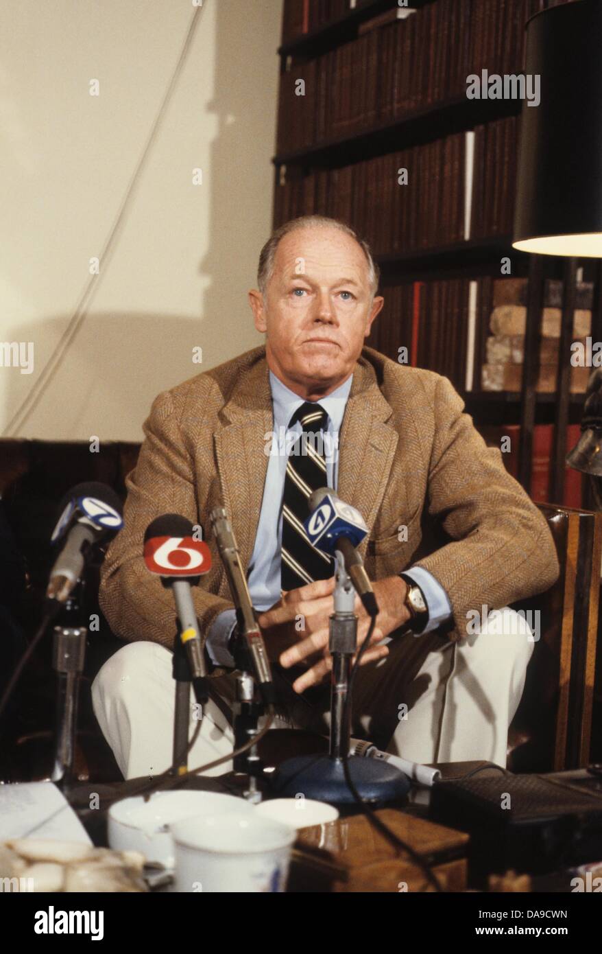 E. HOWARD HUNT.(Credit Image: © Bob Sherman/Globe Photos/ZUMAPRESS.com ...