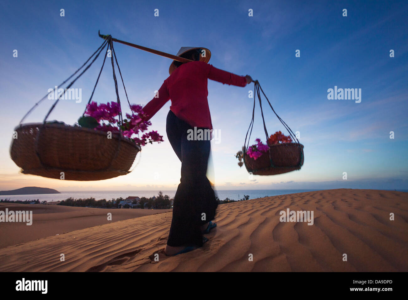 Asia, Vietnam, Mui Ne, Sand Dunes, dunes, Desert, Sand, Woman, Asian ...