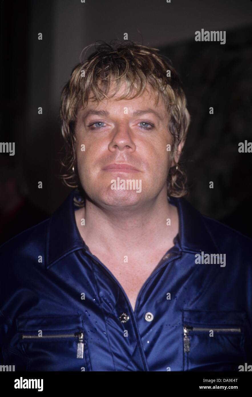 Eddie izzard 1997 hi-res stock photography and images - Alamy