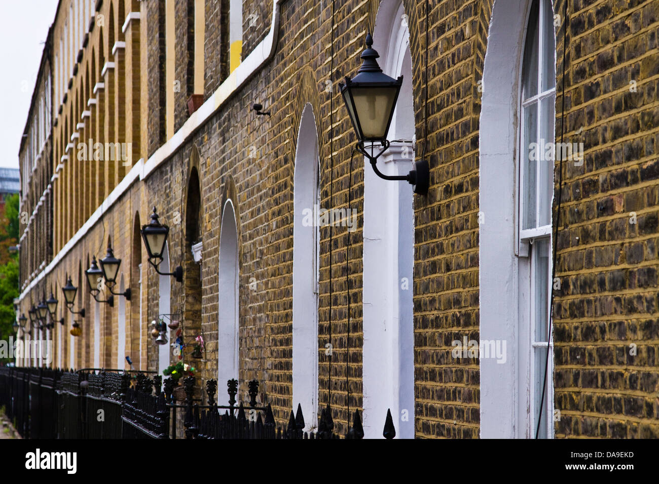 London terraced houses islington hi-res stock photography and images ...