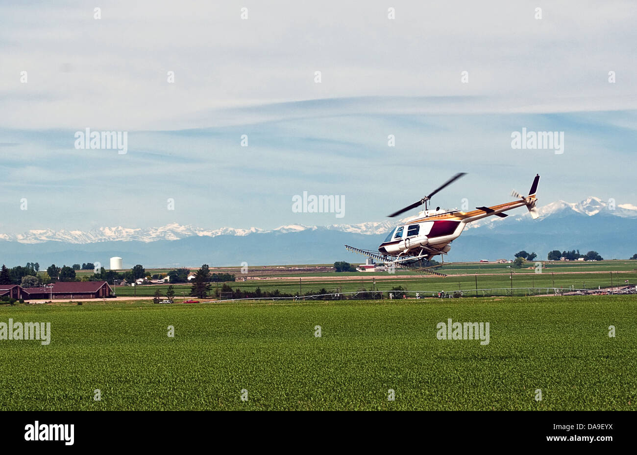 Helicopter farm hi-res stock photography and images - Alamy