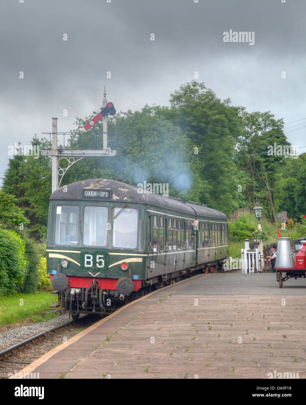 Class 108 with Speed Whiskers on the Keighley & Worth Valley Heritage ...