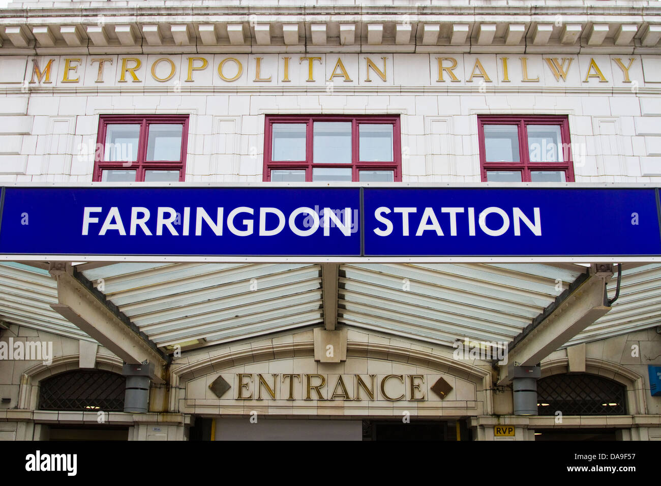 Old farringdon station hi-res stock photography and images - Alamy