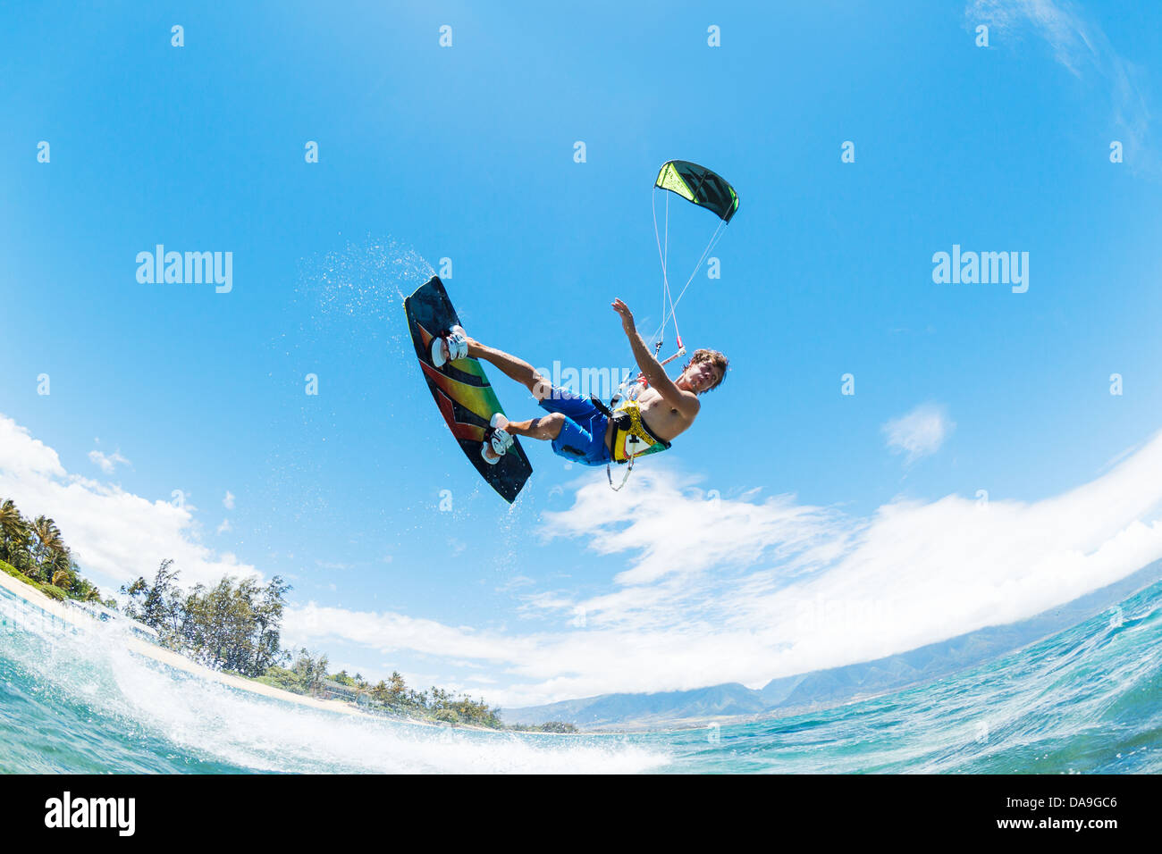 Kite Boarding, Fun in the ocean, Extreme Sport Stock Photo - Alamy