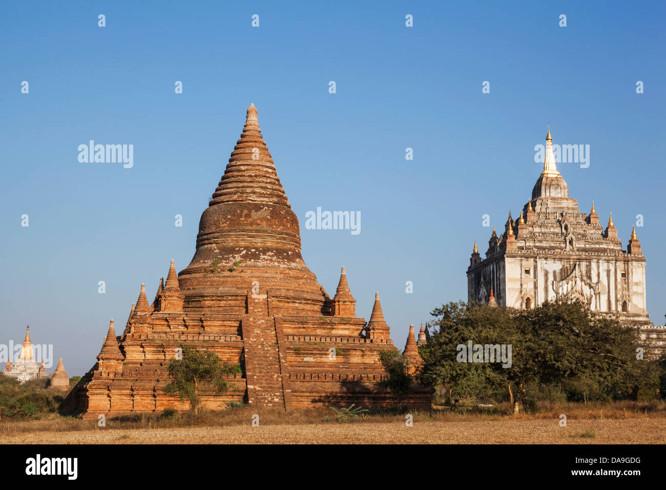 Bagan myanmar asia burma bagan thatbyinnyu temple temple temples hi-res ...