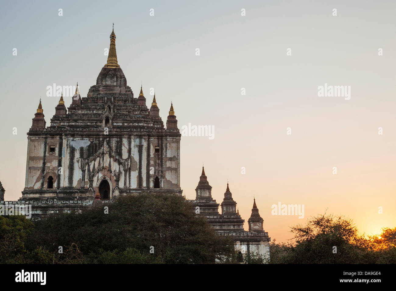 Asia, Myanmar, Burma, Bagan, Thatbyinnyu Temple, Temple, Temples, Dawn ...