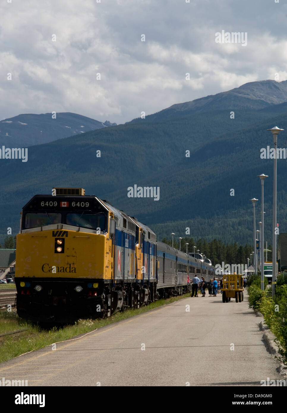 Via rail canadian train hi-res stock photography and images - Alamy