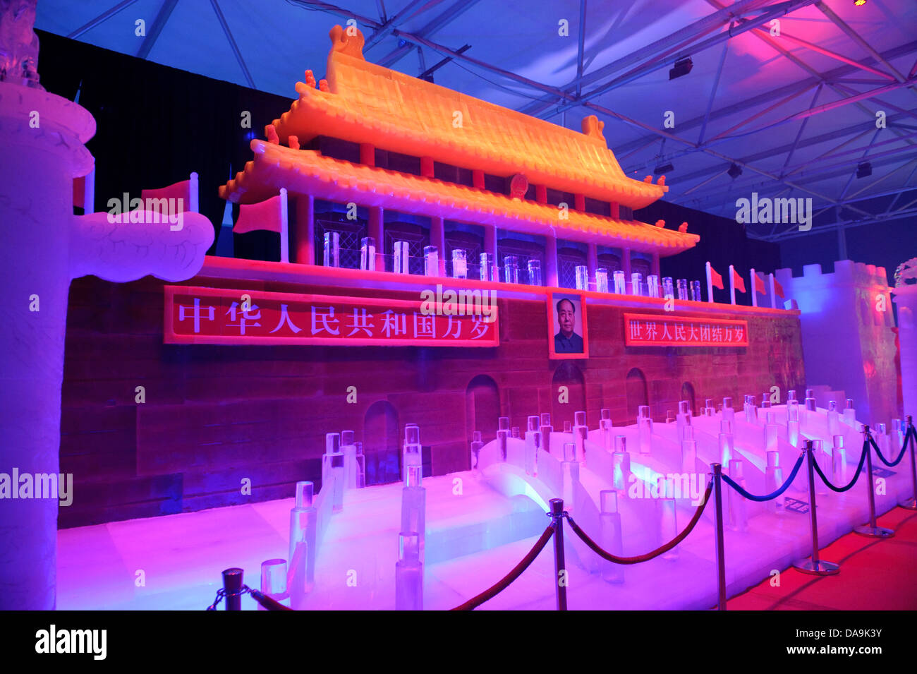 Ice, ice palace, ice sculptures, Israel, Jerusalem, Middle East, Near ...