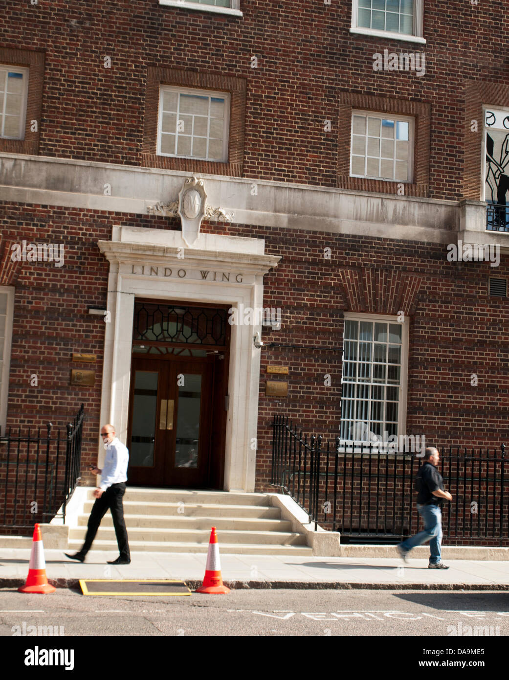 The front of the Lindo Wing at St. Mary's Hospital, Paddington, London ...