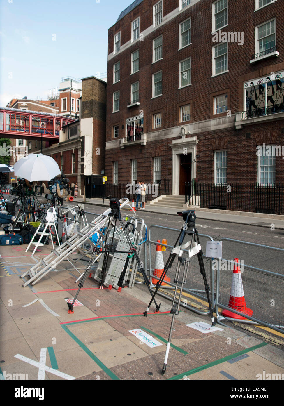 The media from across the world mark their spots in front of the Lindo ...