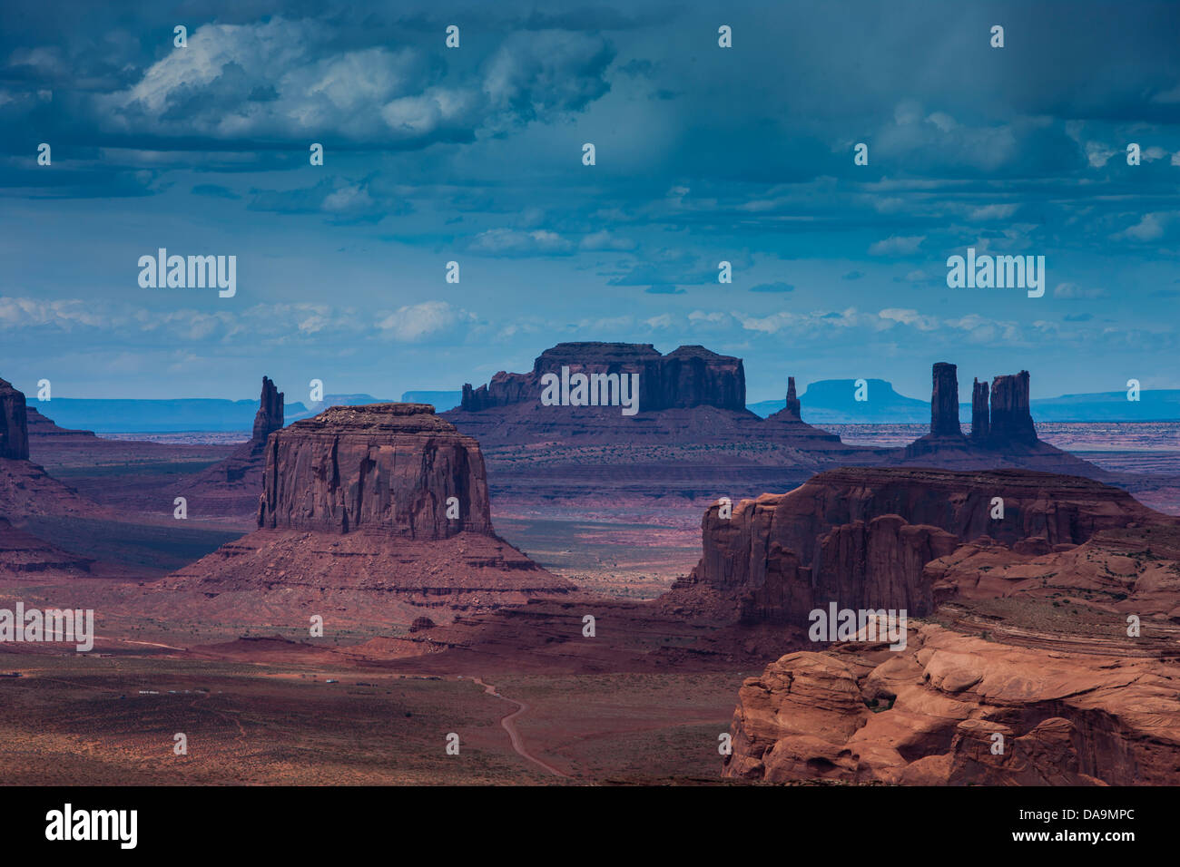 Sunset at Hunts Mesa at Monument Valley Stock Photo - Alamy