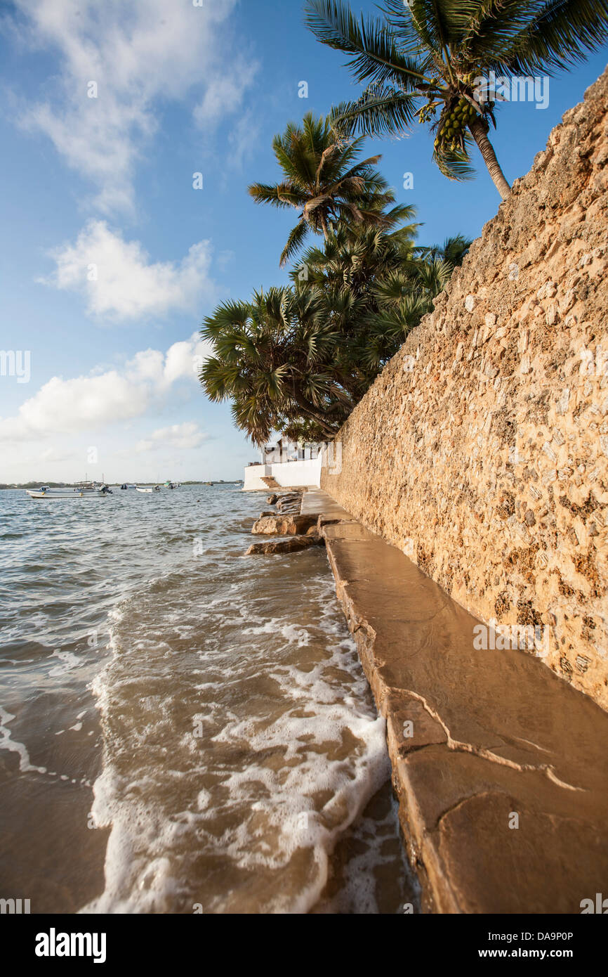 Sea wall hi-res stock photography and images - Alamy