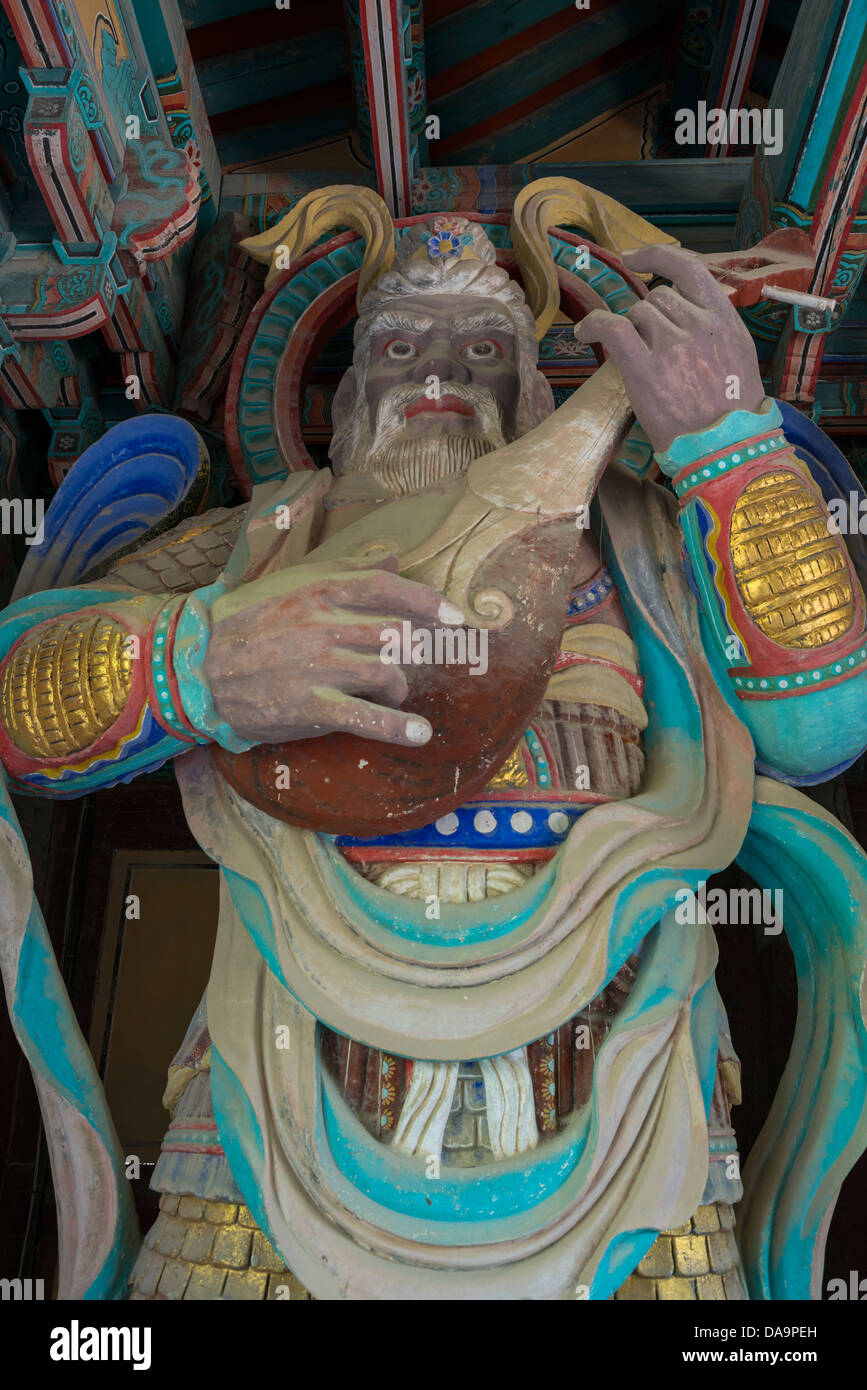 Giant Wardens by the gates of Bulguksa Temple, Gyeongju, South Korea ...