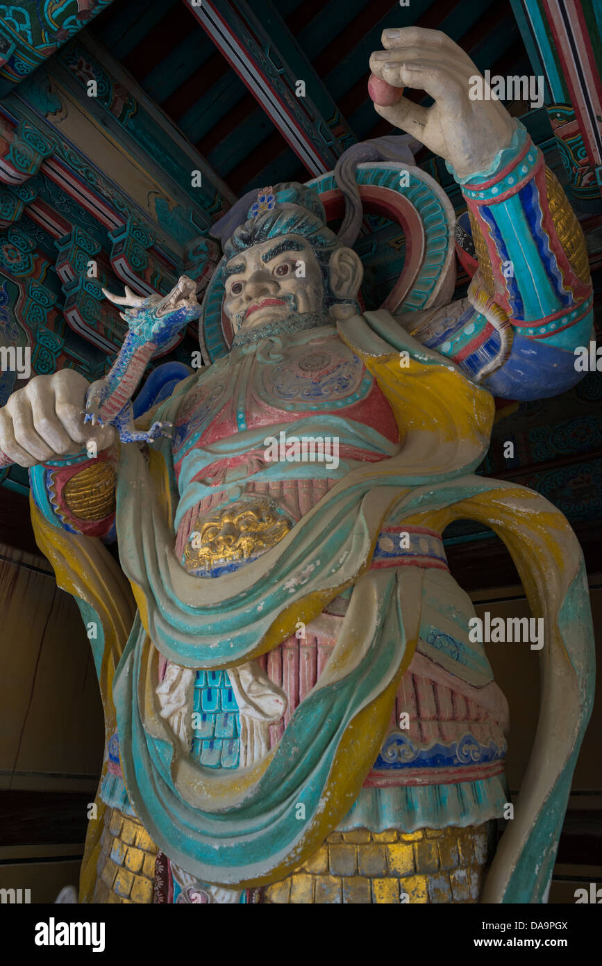 Giant Wardens by the gates of Bulguksa Temple, Gyeongju, South Korea ...