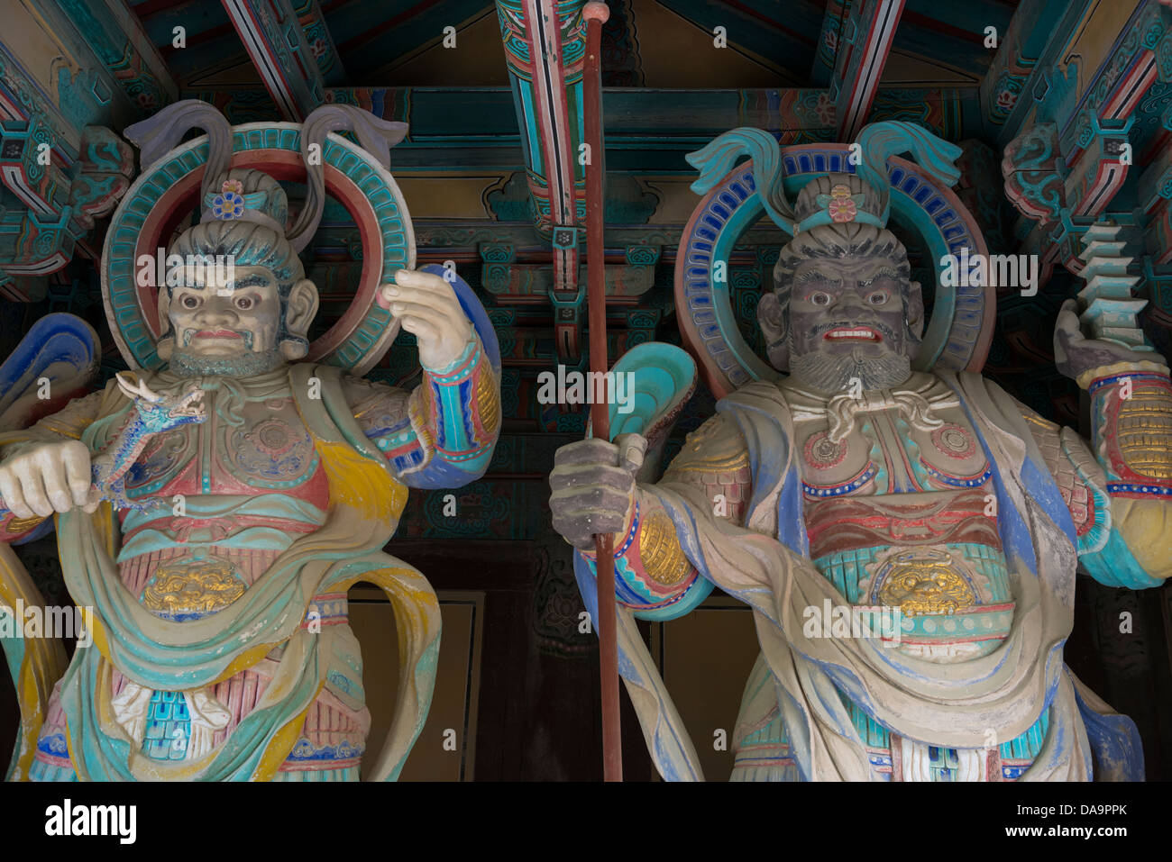 Giant Wardens by the gates of Bulguksa Temple, Gyeongju, South Korea ...