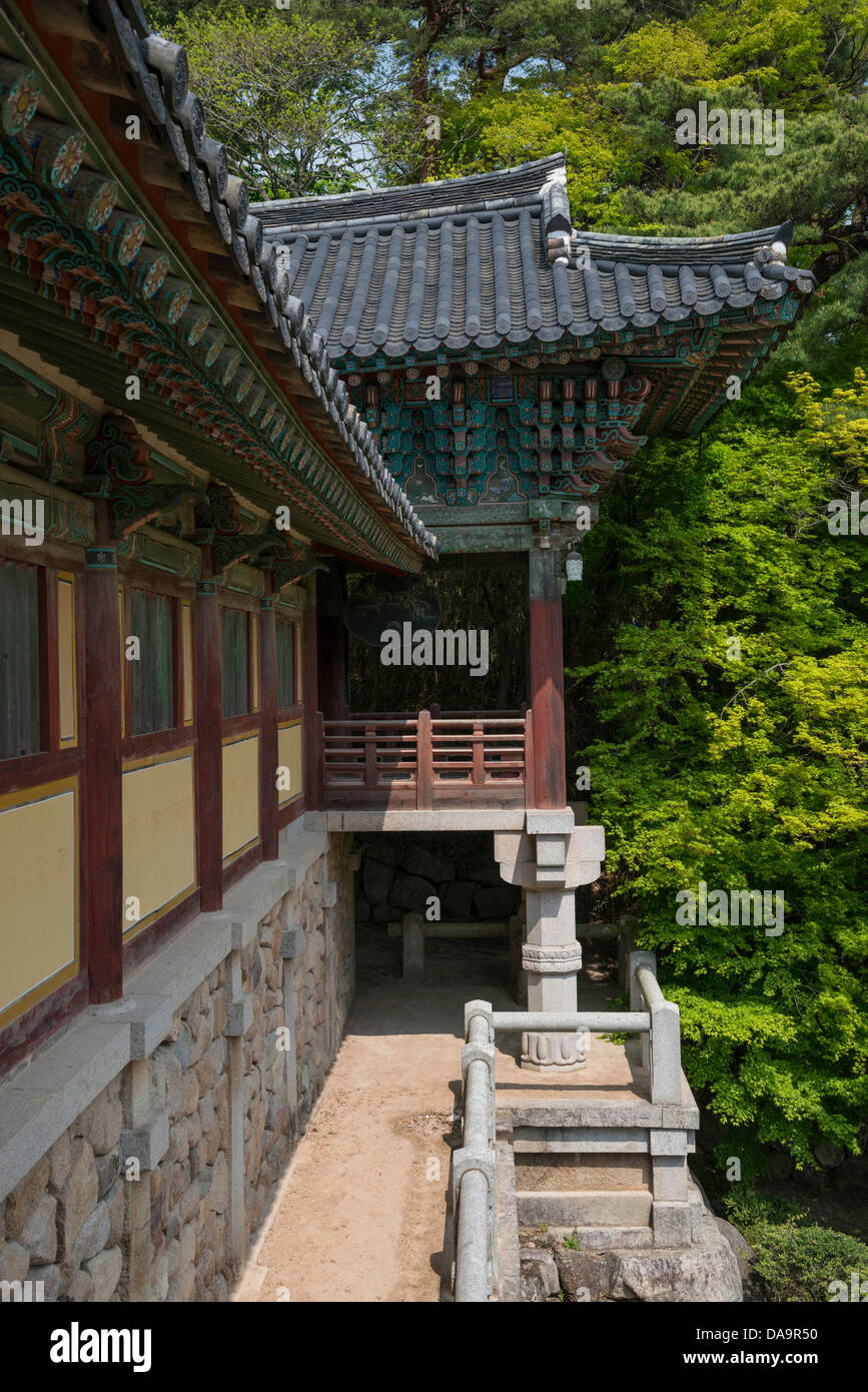 View from the Mauve Mist Gate, Bulguksa Temple, Gyeongju South Korea ...