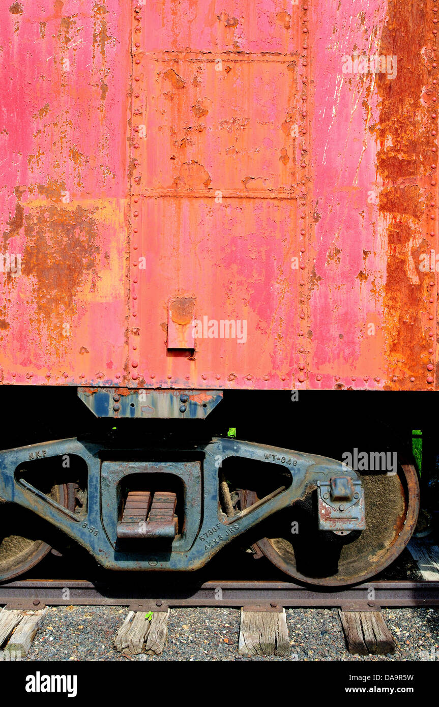 Rusty boxcar hi-res stock photography and images - Alamy